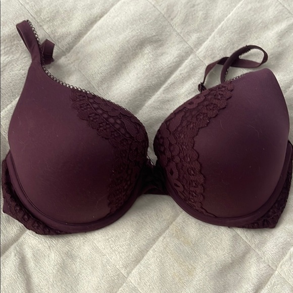 Victoria's Secret | Intimates & Sleepwear | Body By Vs Maroon Bra 32c ...